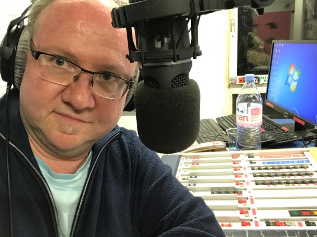 «Komisch. Du hast ja gar keine schwule Stimme.» – bern.lgbt